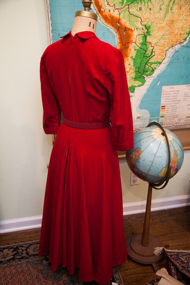 Vintage 1940s Peter Pan Collar Red Dress // Size S - M - 4 - 6 – Item #1663