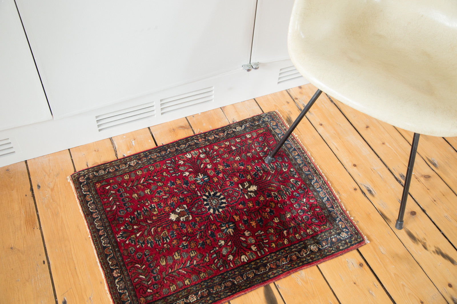 2x2.5 American Sarouk Rug Mat / ONH item 2173