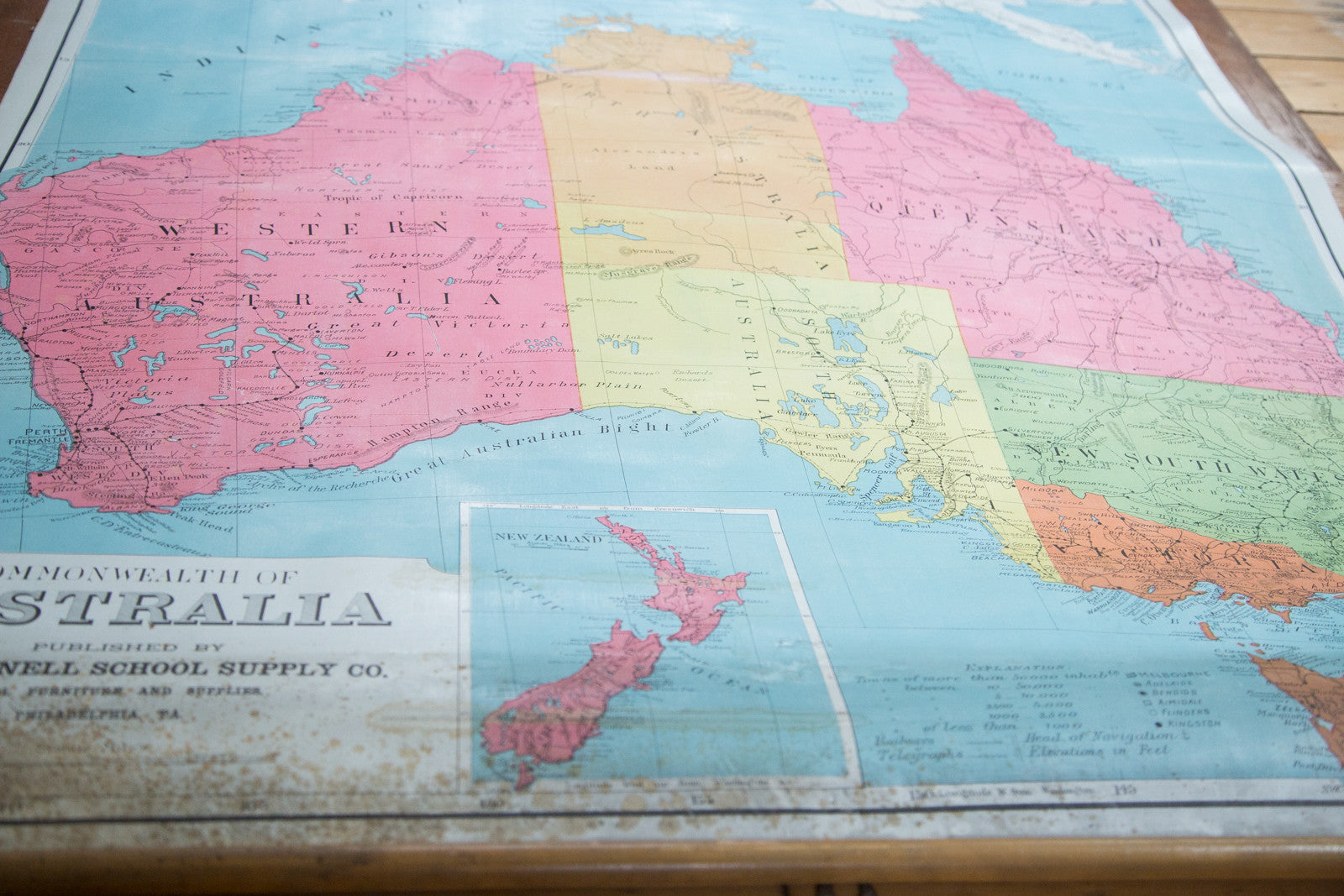 Vintage Pull Down Map Australia – Item #2183