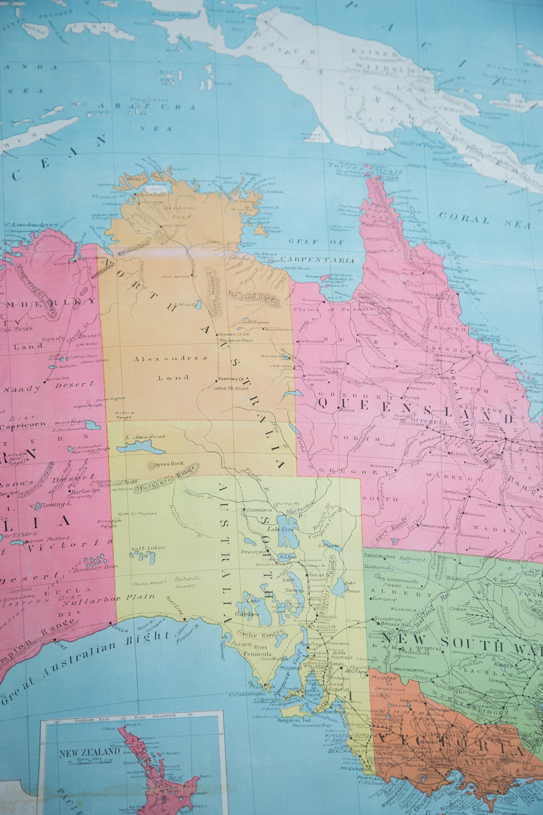 Vintage Pull Down Map Australia – Item #2183