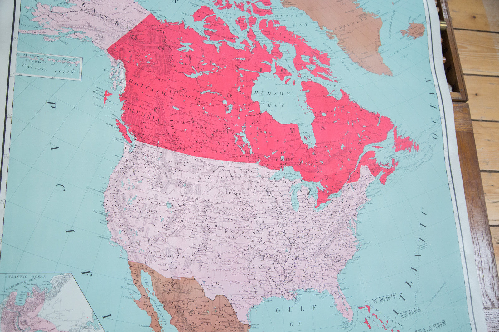 Vintage Pull Down Map North America