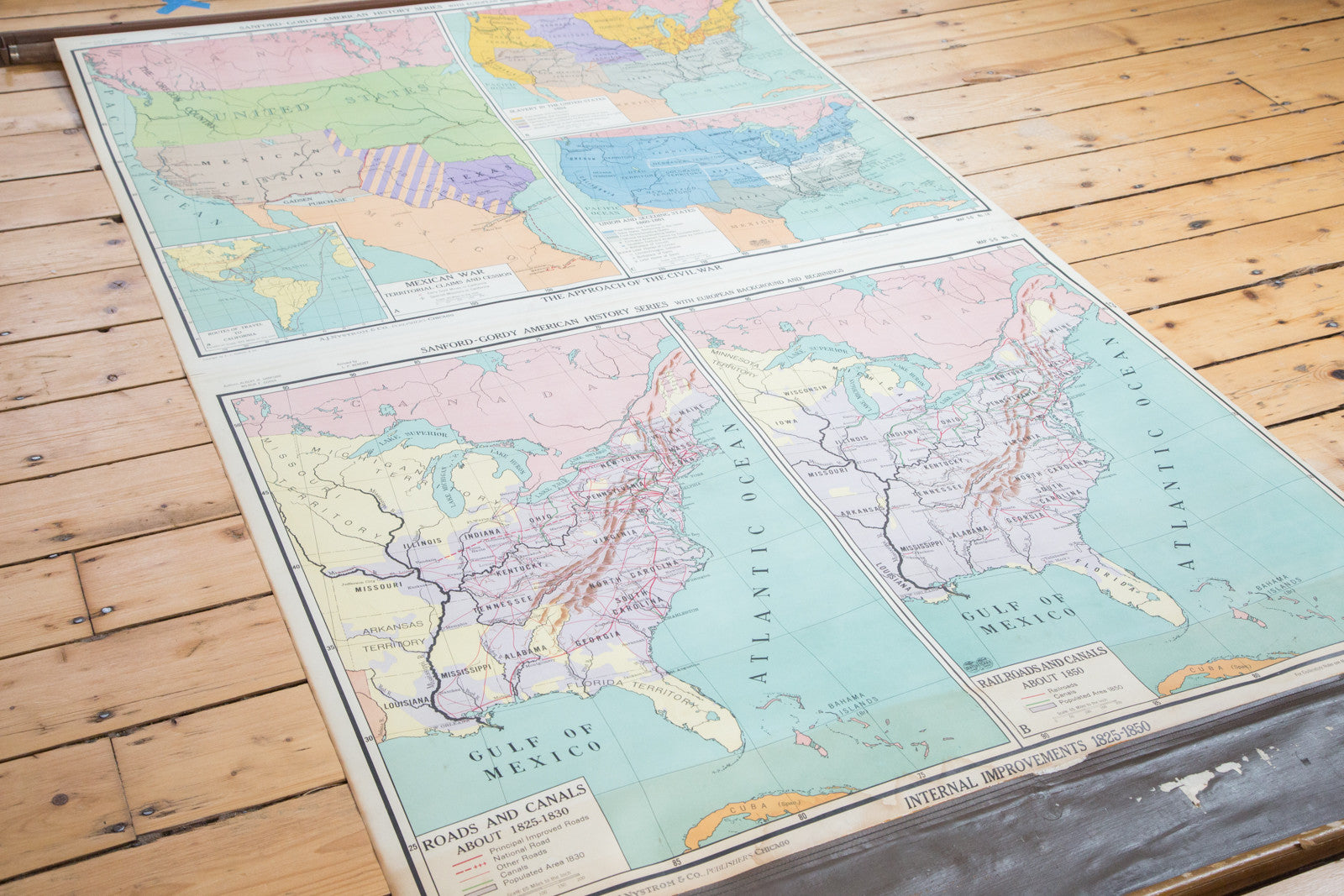 Vintage Pull Down Map United States