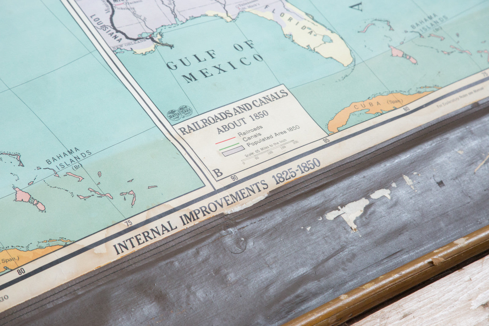 Vintage Pull Down Map United States