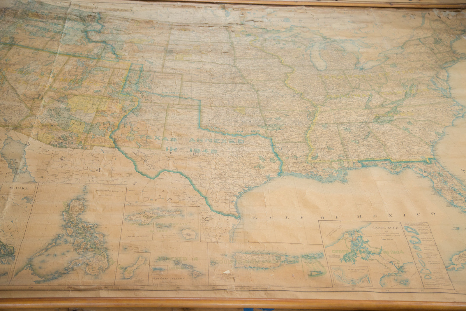 Oversize Pull Down Map Of USA