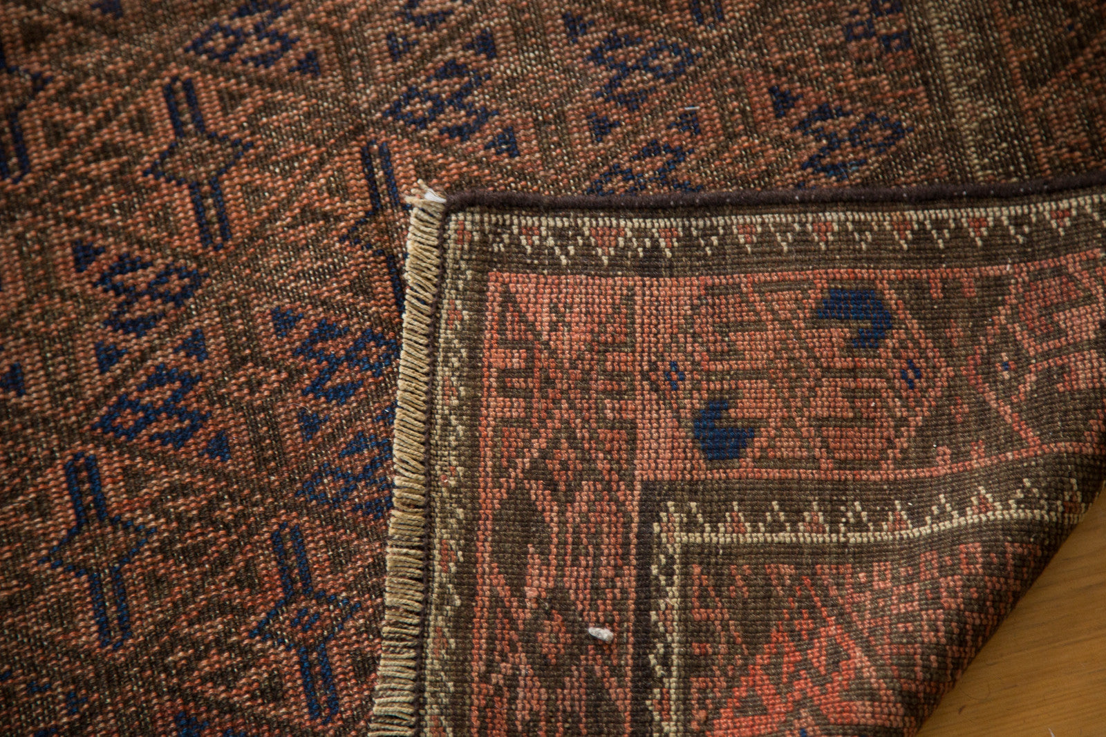 2.5x4 Vintage Distressed Belouch Rug