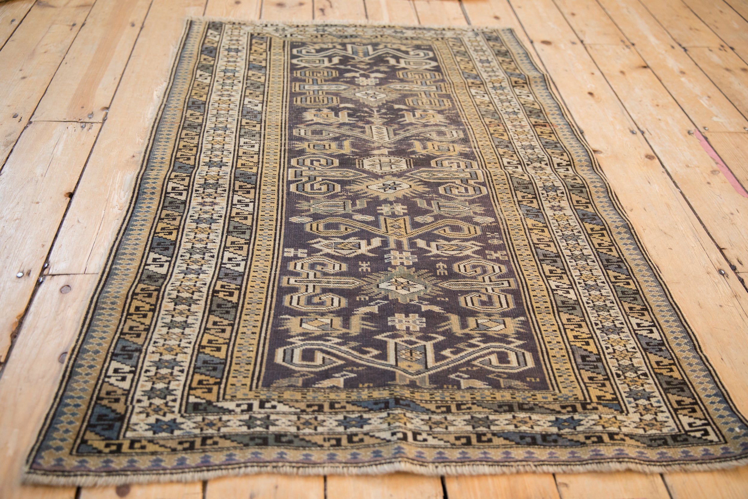 3x4 Vintage Shirvan Square Rug / ONH item 3402