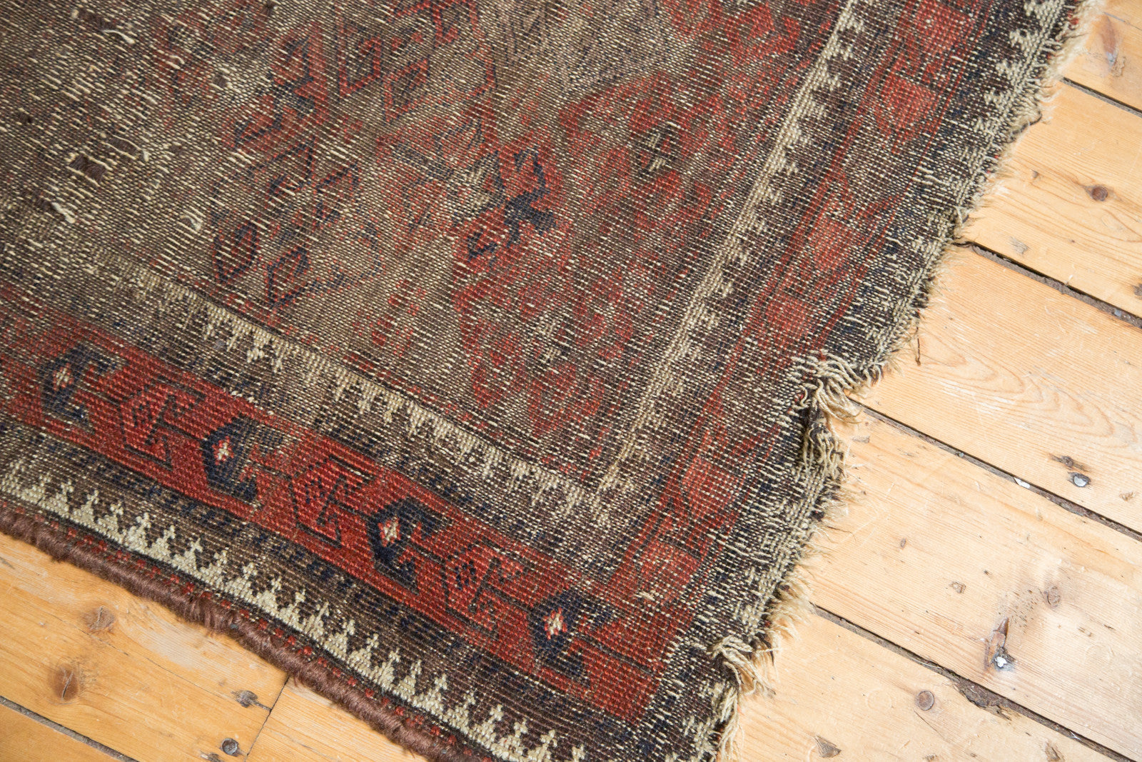 3x4 Vintage Belouch Square Rug