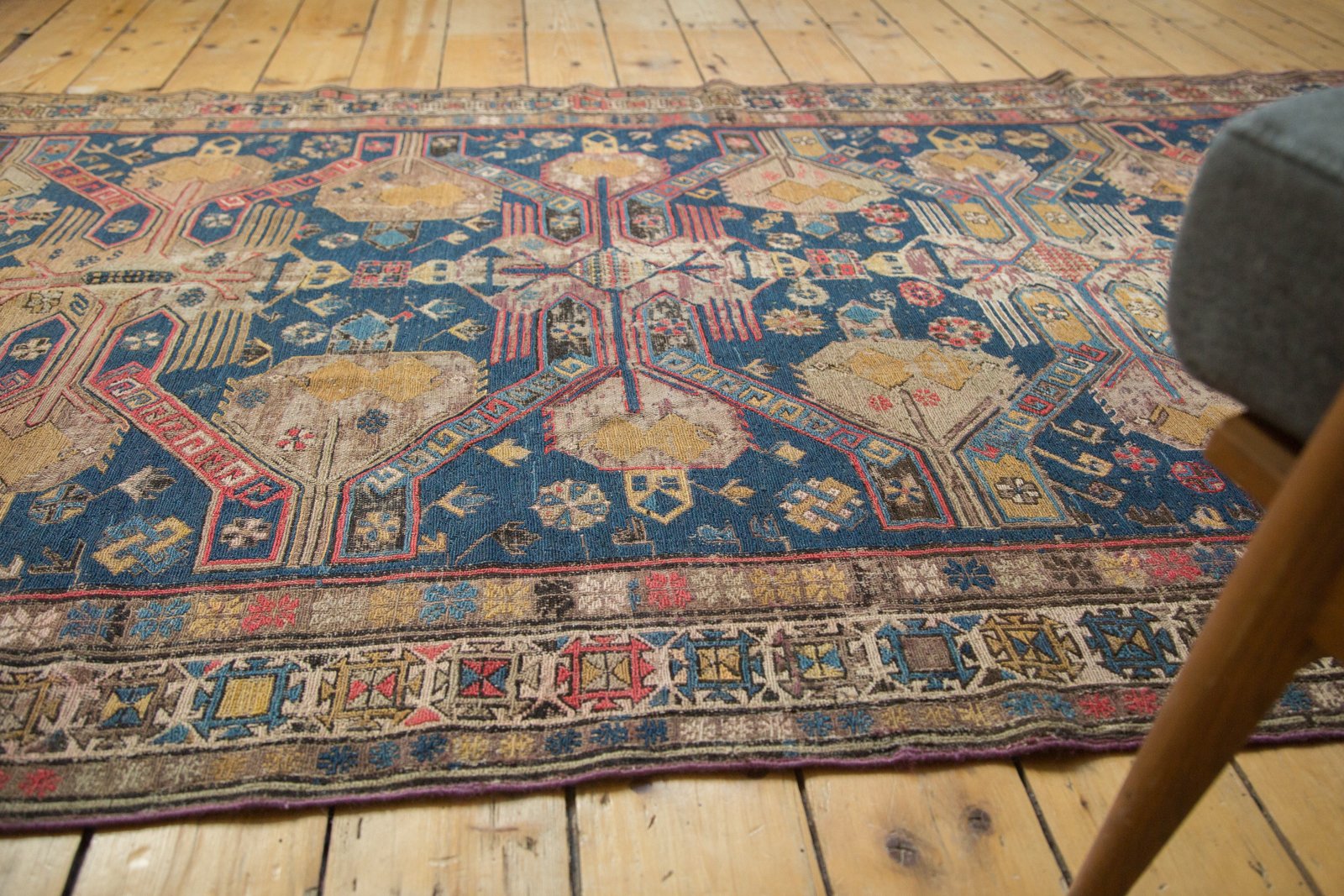 4.5x8.5 Antique Soumac Rug