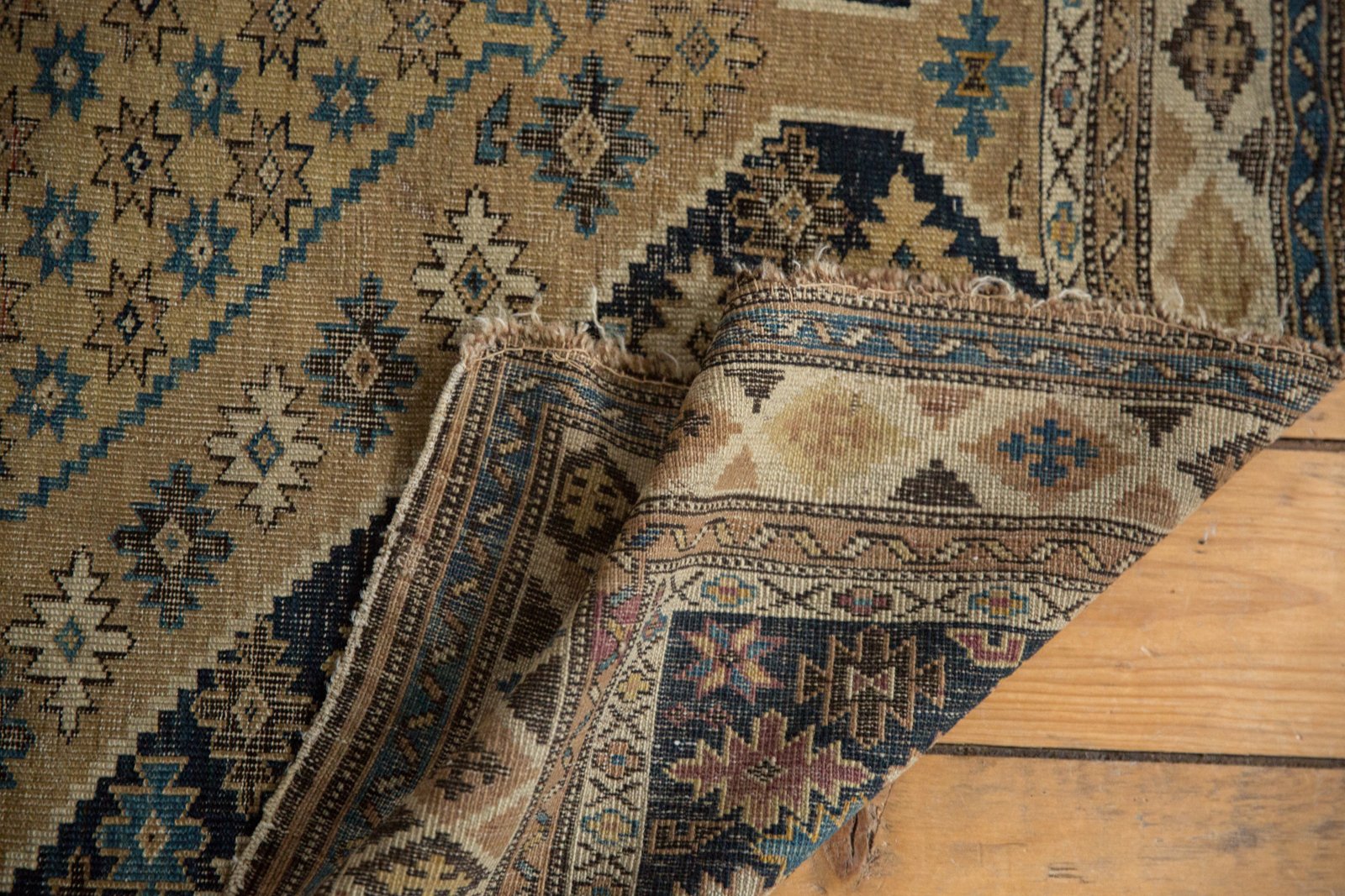 4x4.5 Antique Shirvan Square Rug