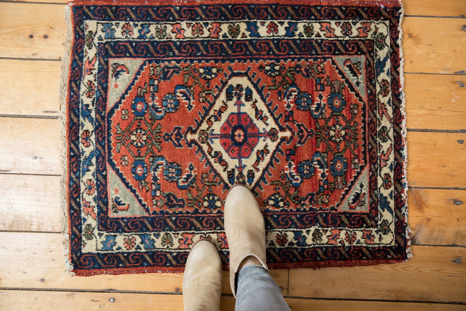Vintage Engelas Persian Rug 2'2" x 2'9" | circa 1940s