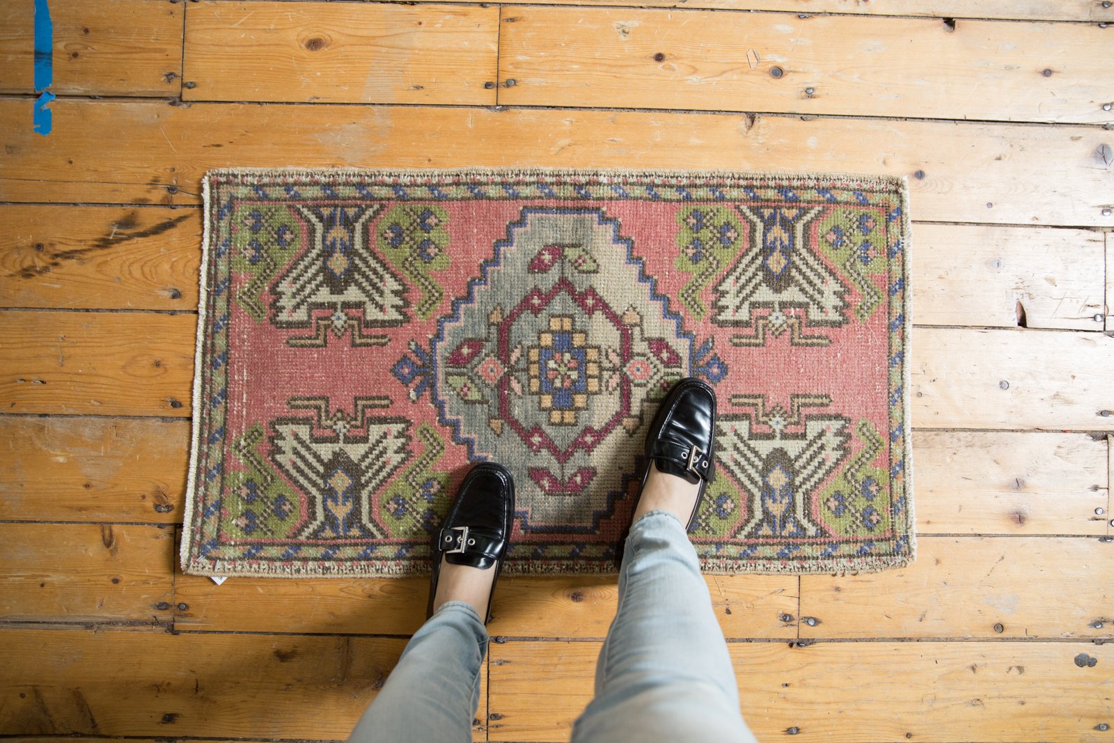 1.5x3 Vintage Distressed Oushak Rug Mat