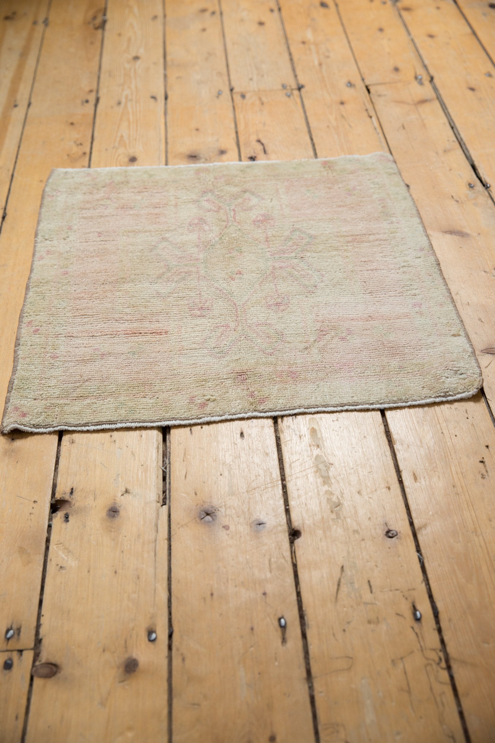 2x2 Vintage Distressed Oushak Square Rug Mat