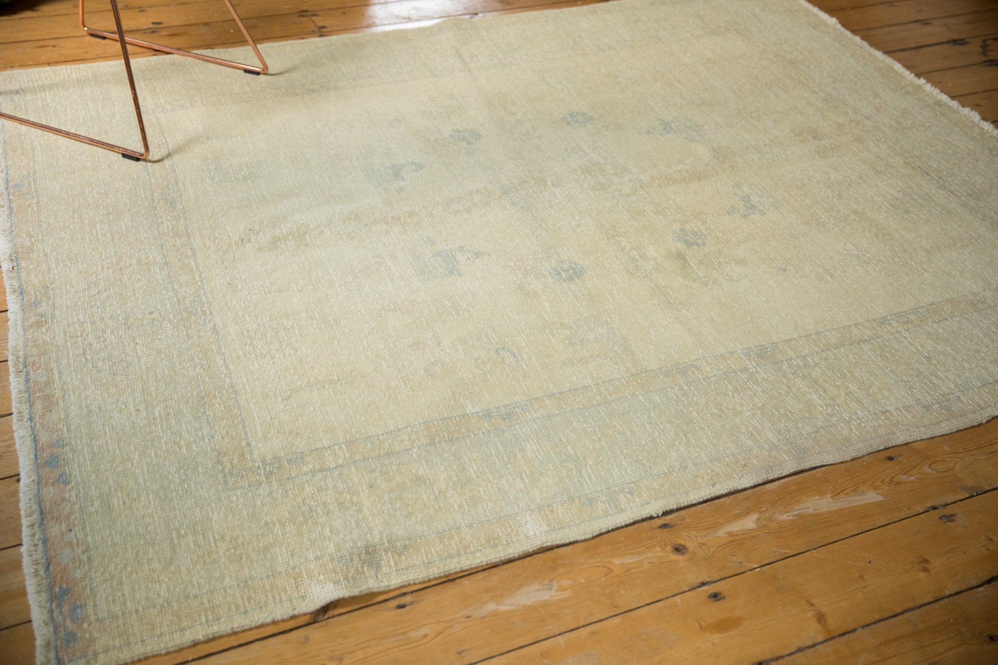 Vintage Oushak Turkish Carpet 5'9" x 7'2" | circa 1970s