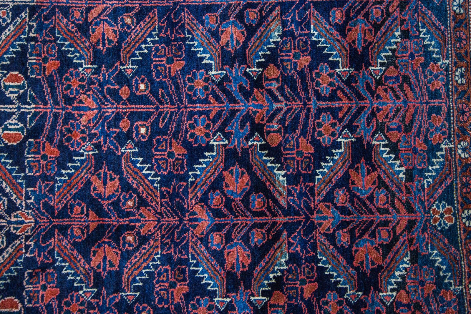 Vintage Engelas Persian Rug 4'2" x 6'9" | circa 1930s – Item #ee001541