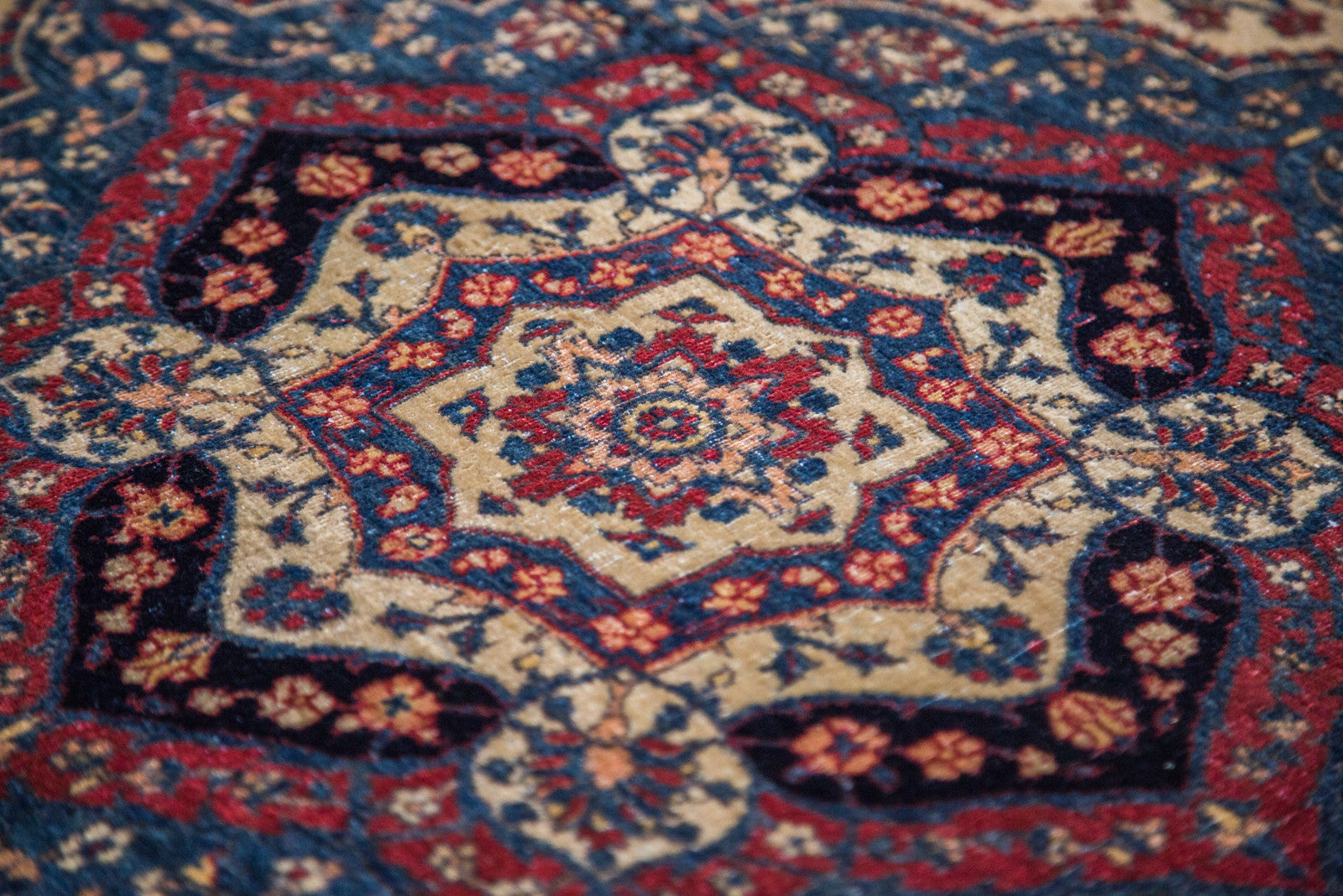 4.5x7 New Kashan Rug