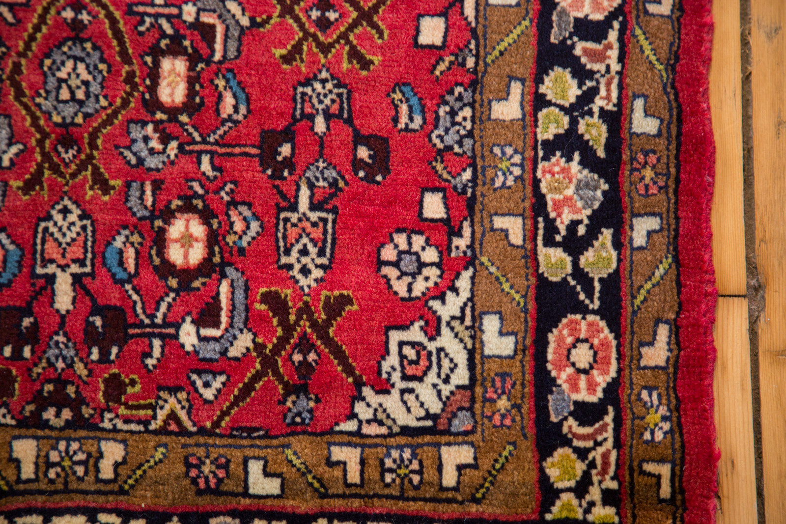 Vintage Hamadan Persian Rug 2'4" x 4' | circa 1980s – Item #ee001677