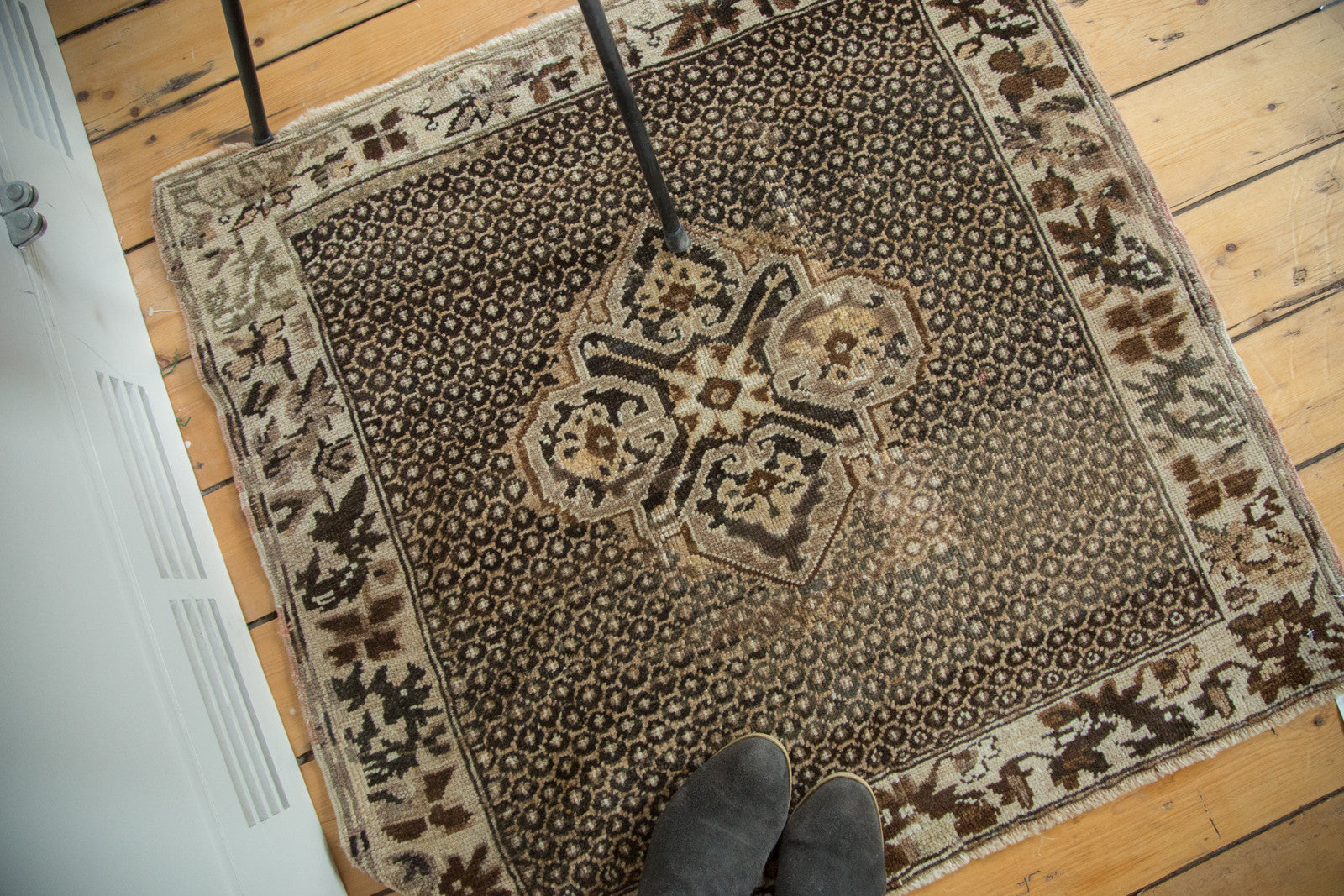 3x3 Vintage Oushak Square Rug