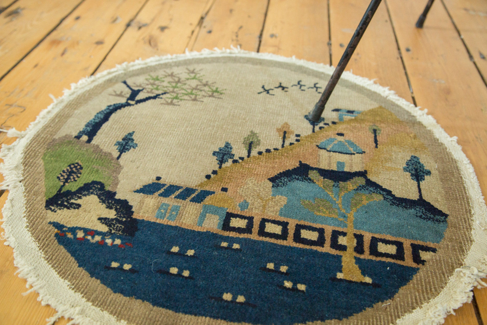 2x2 Vintage Chinese Round Rug Mat