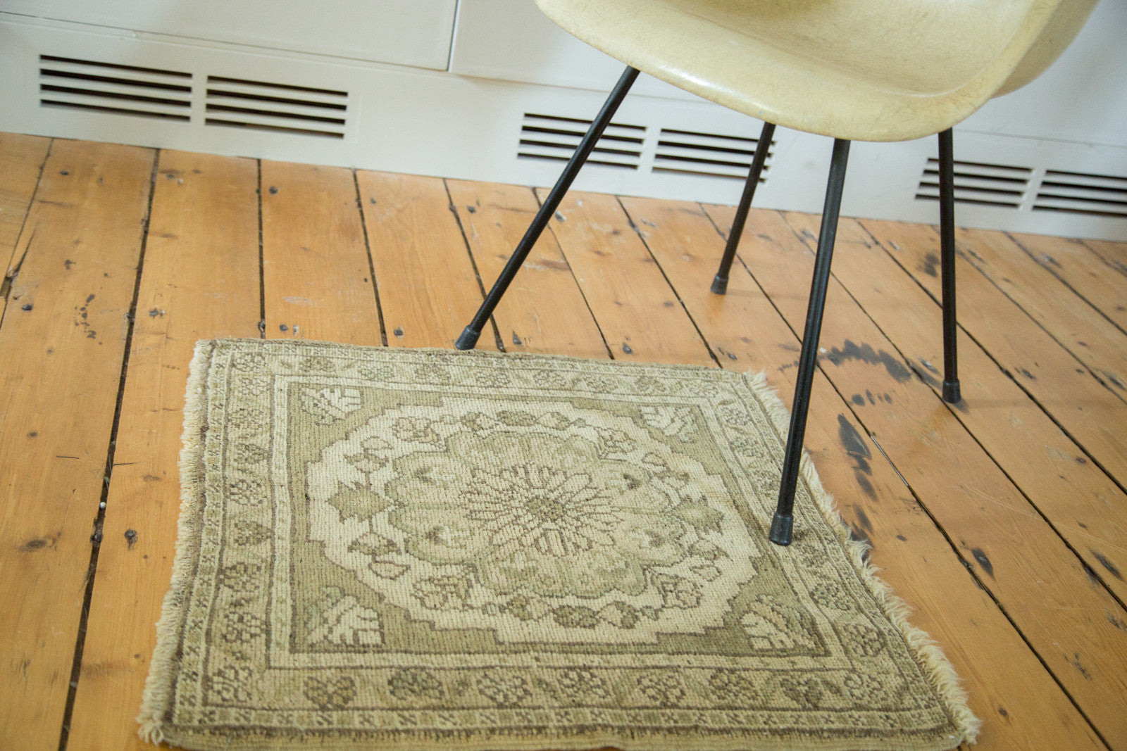 2x2 Vintage Oushak Square Rug Mat